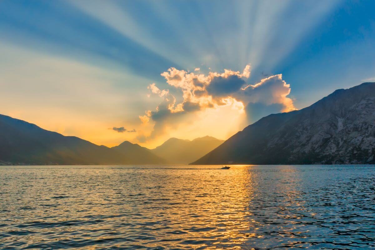 Lady of the Rocks and Perast private boat tour Kotor - online booking ...